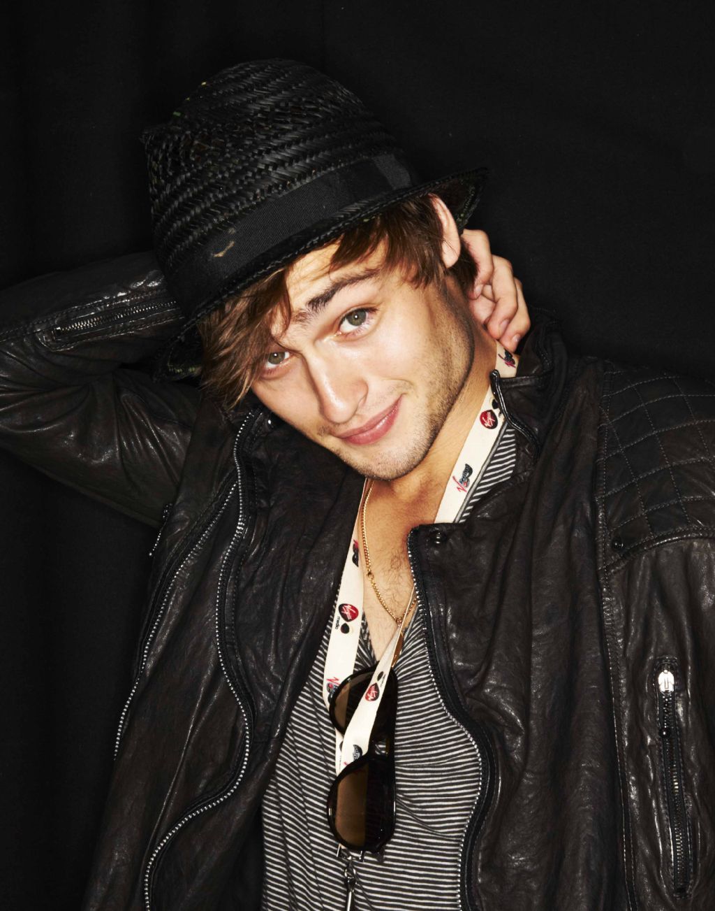 Douglas Booth picture