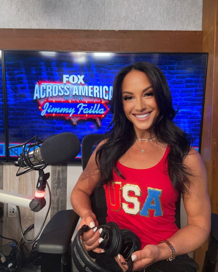 Picture of Emily Compagno