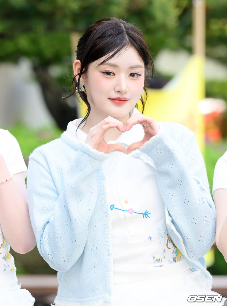 Athena Yang picture