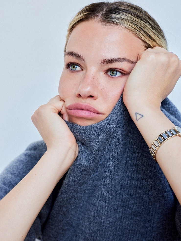 Picture of Hailey Clauson