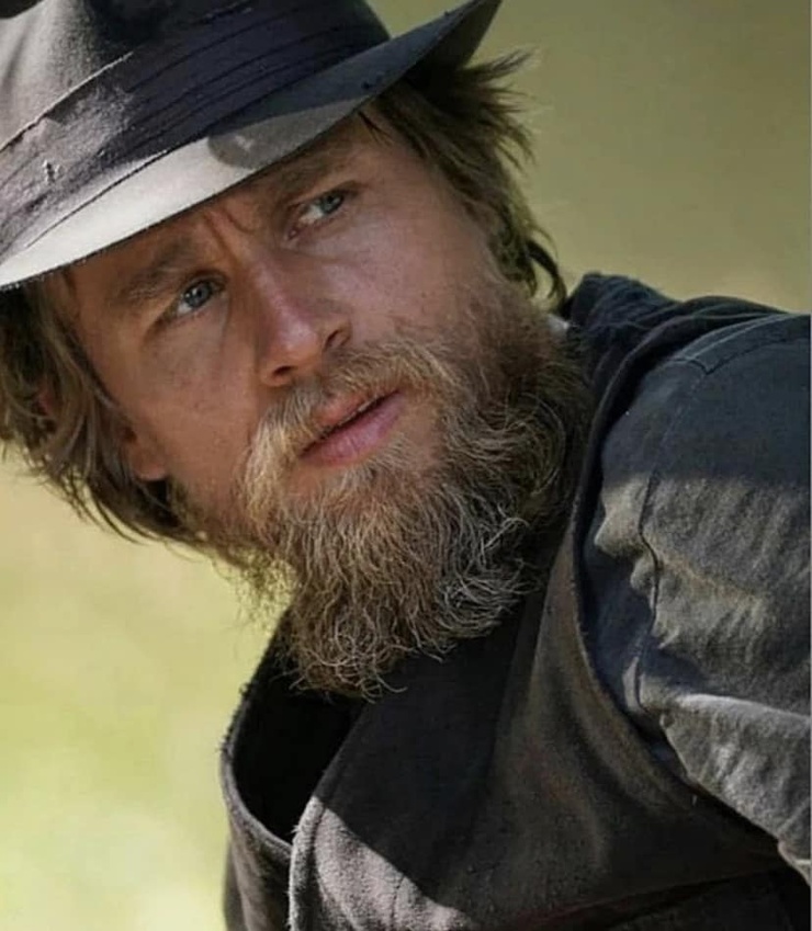 Picture of Charlie Hunnam