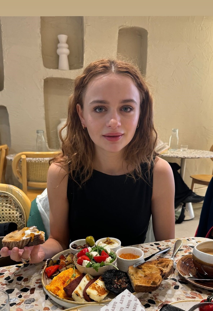 Picture of Joey King