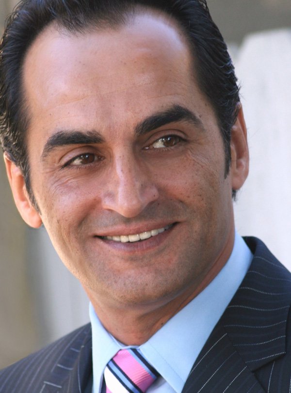 Picture of Navid Negahban