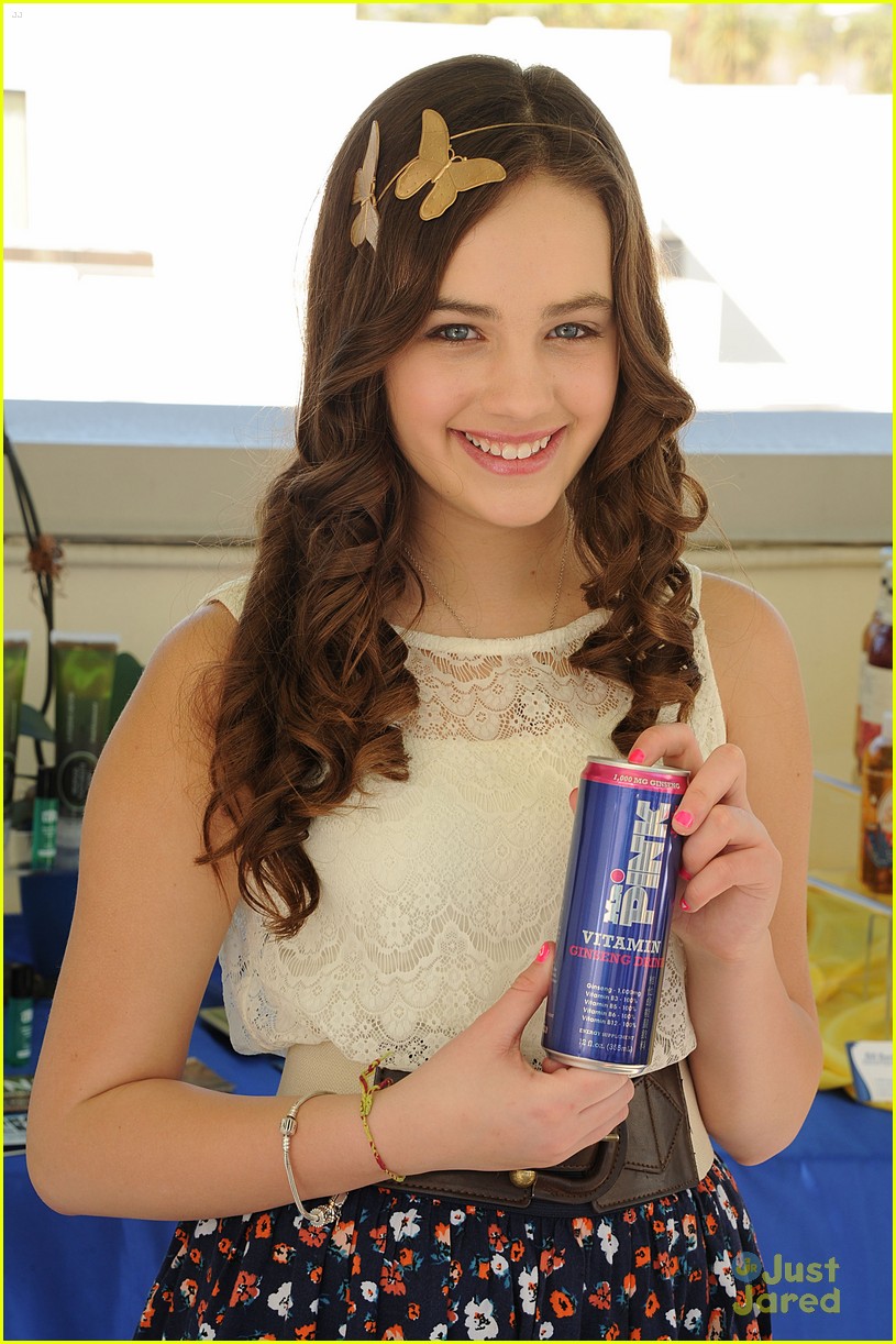Picture of Mary Mouser