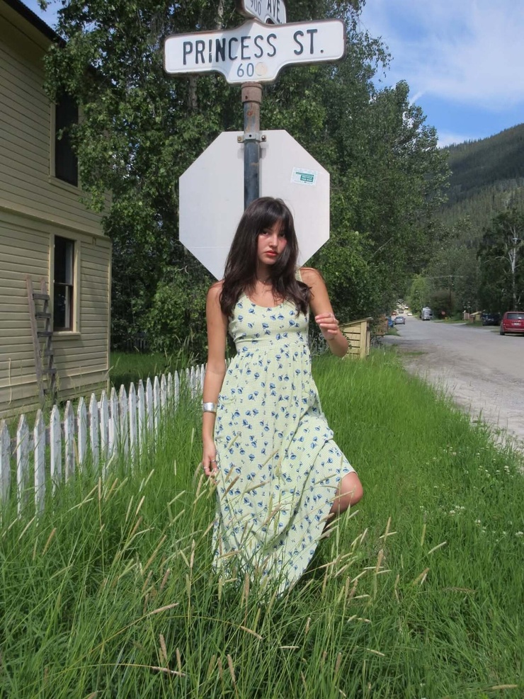 Isabel Deroy-Olson image