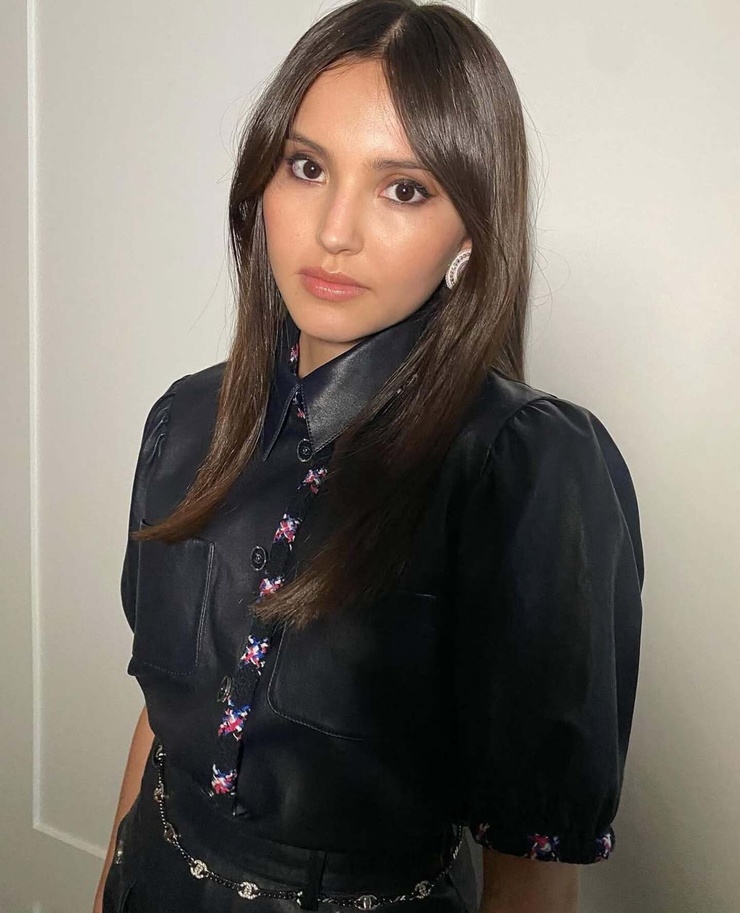 Picture of Isabel Deroy-Olson