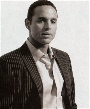 Daniel Sunjata image