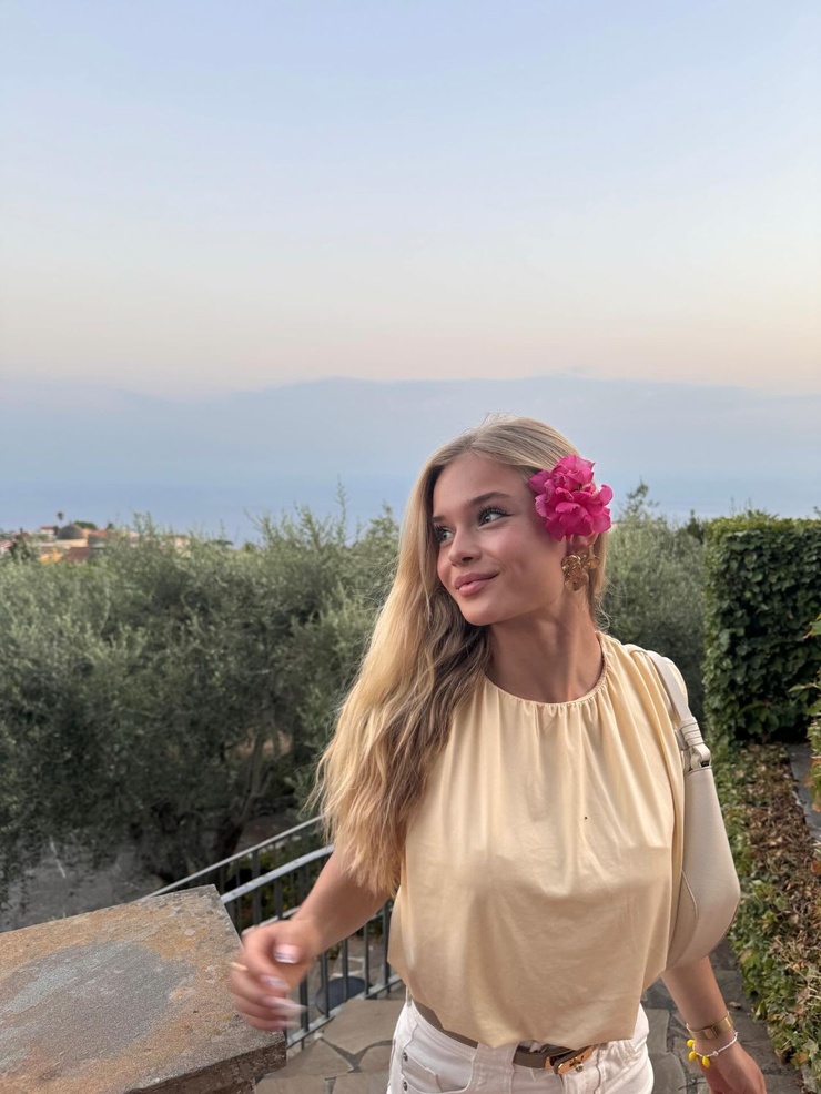 Picture of Veronica Miller