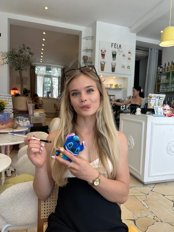 Picture of Veronica Miller