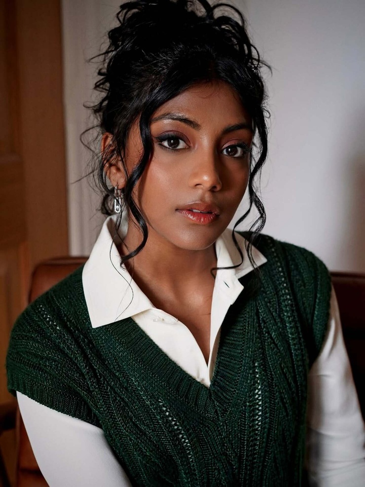 Picture of Charithra Chandran