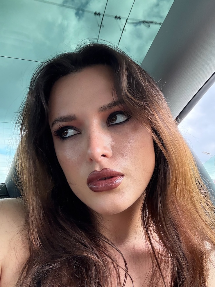 Bella Thorne picture