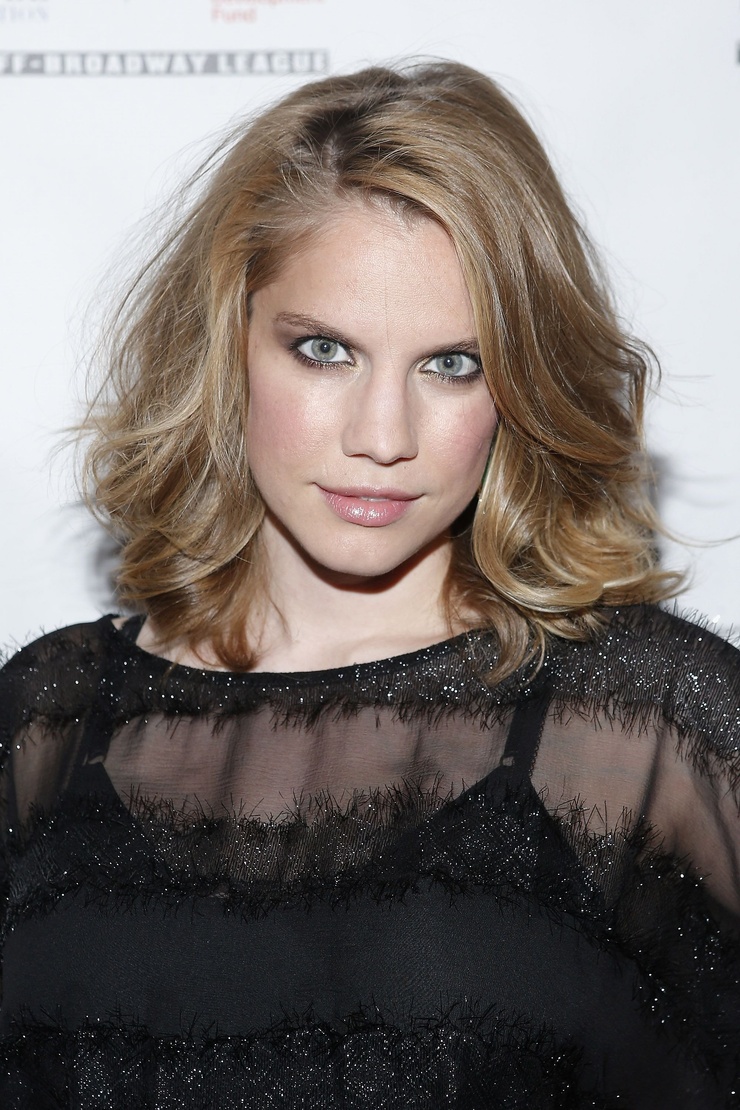 Anna Chlumsky image