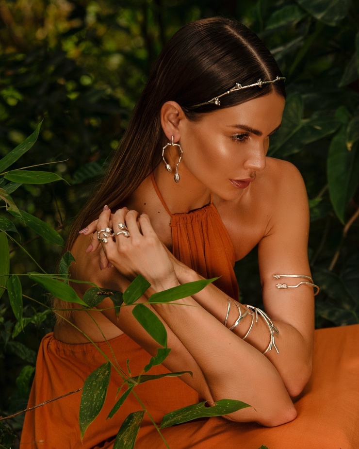 Image of Thaysa Belo