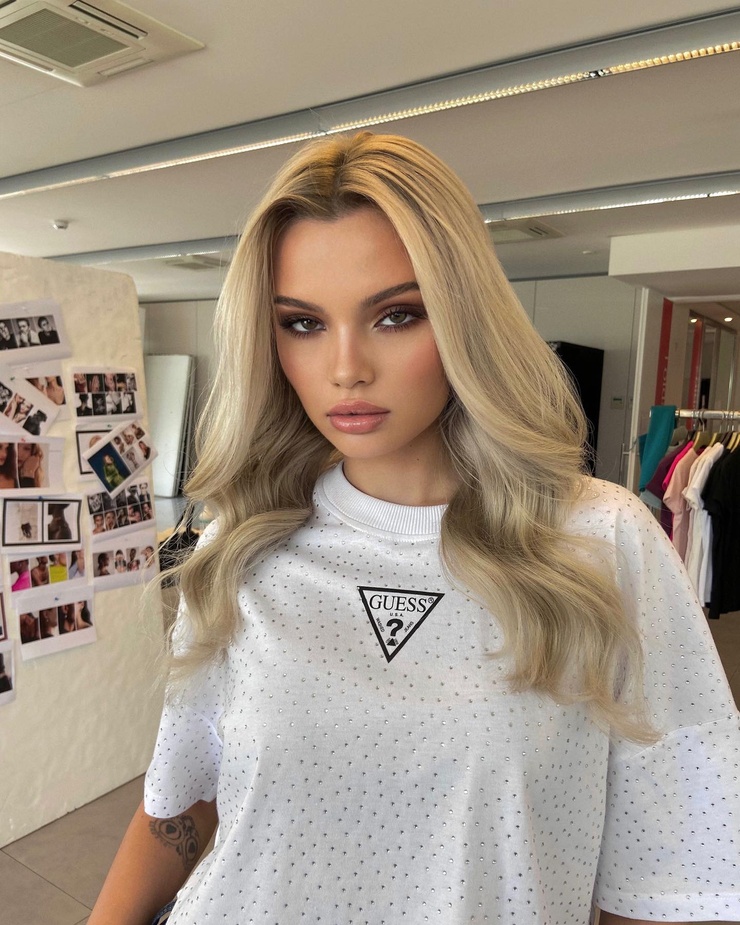 Violetta Seleznova image
