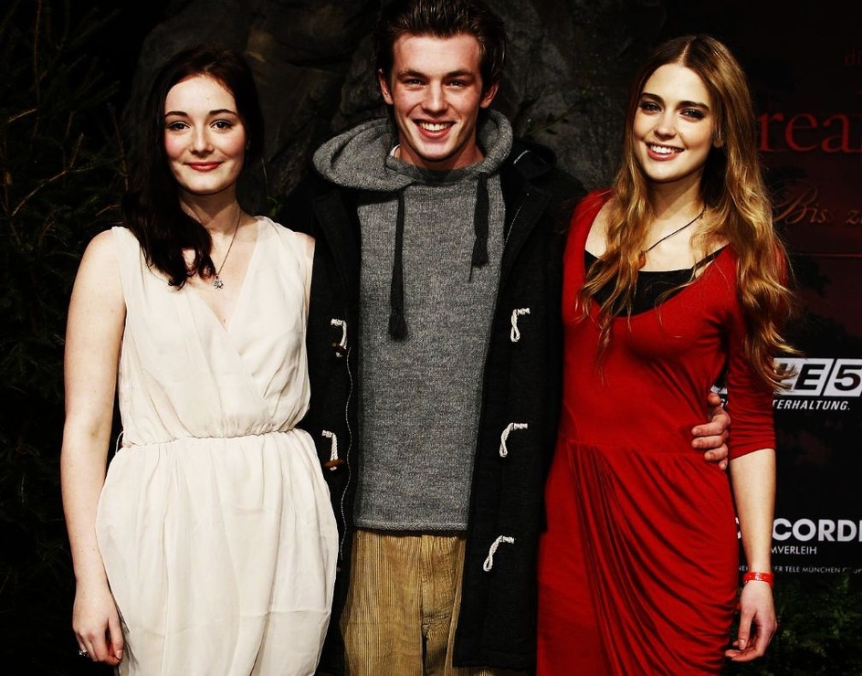 Maria Ehrich, Jannis Niewoehner, Laura Berlin