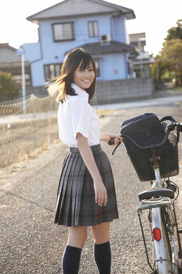 Atsuko Maeda picture