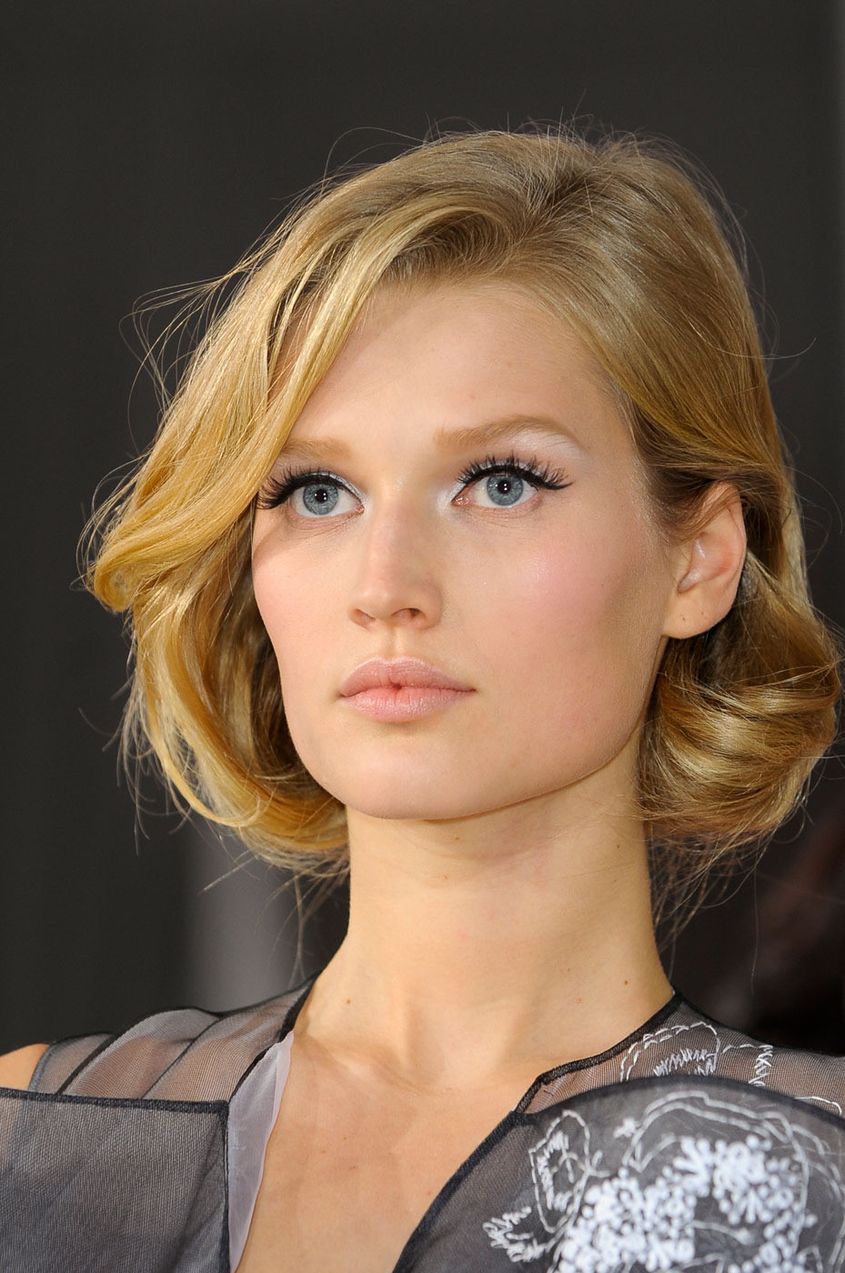 Picture of Toni Garrn