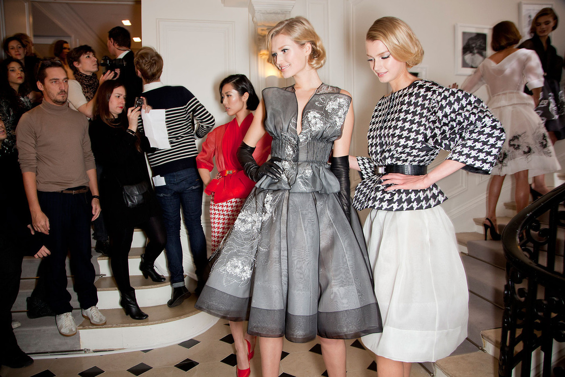 Toni Garrn image