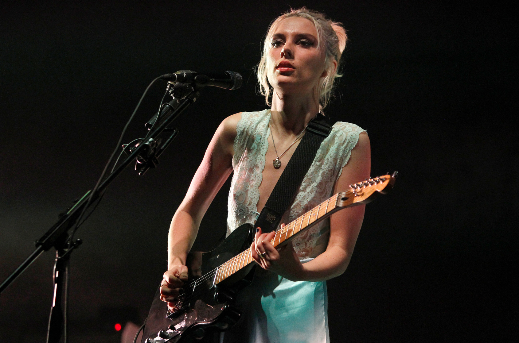 Ellie Rowsell picture