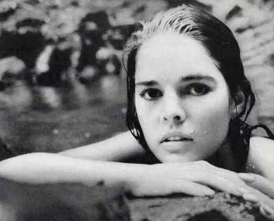 Ali MacGraw image