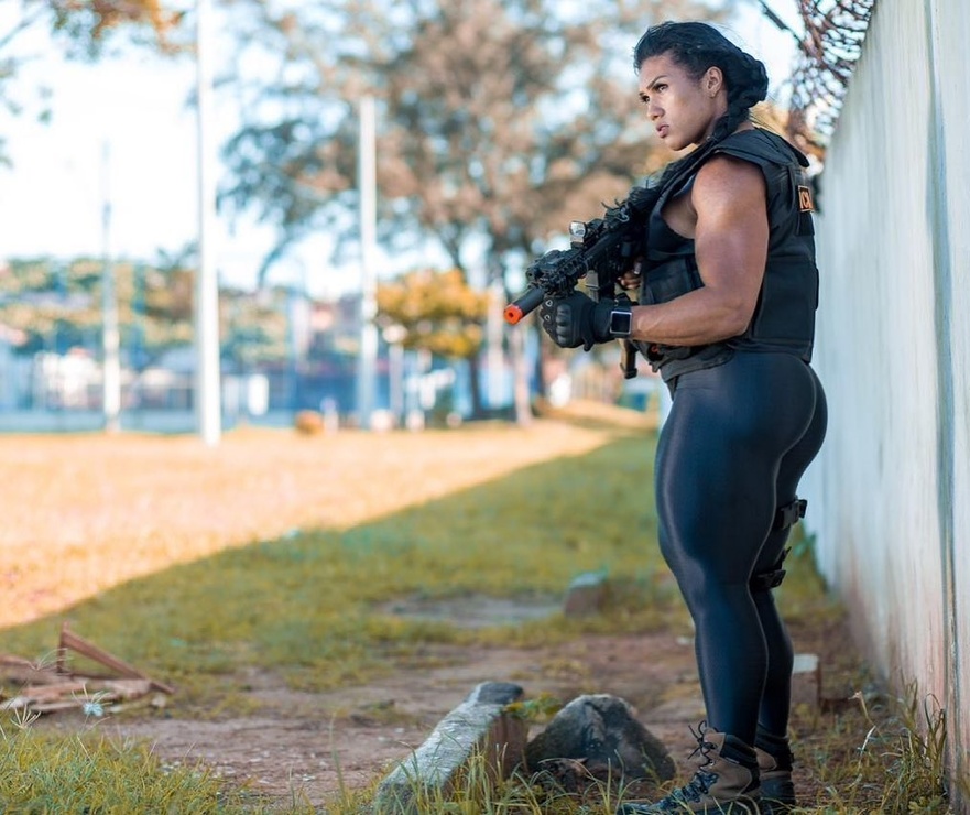 Picture of Alessandra Alves