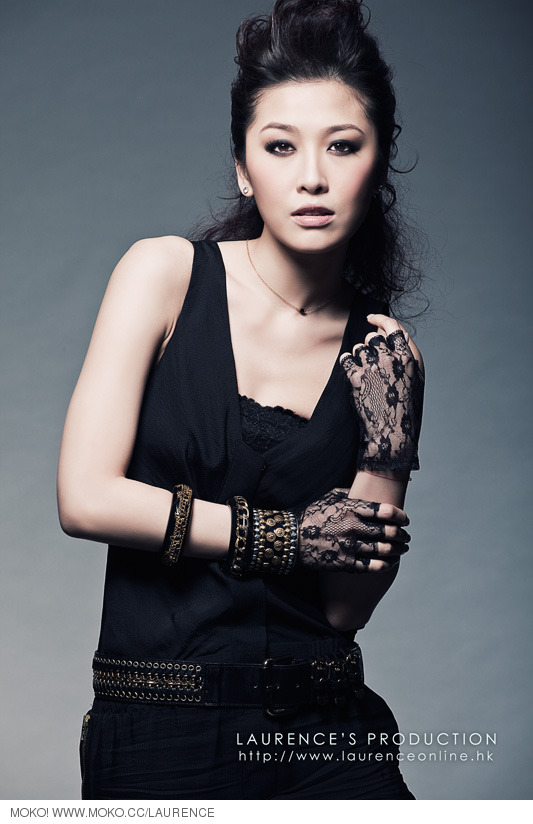 Picture of Niki Chow