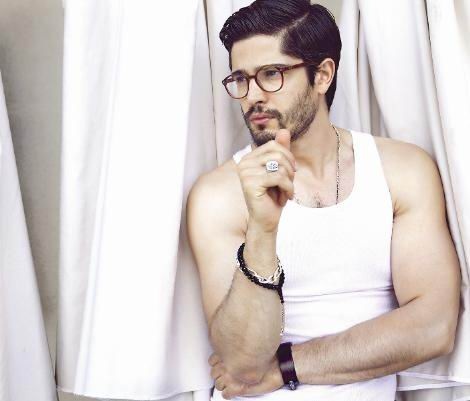 Picture of Haluk Piyes