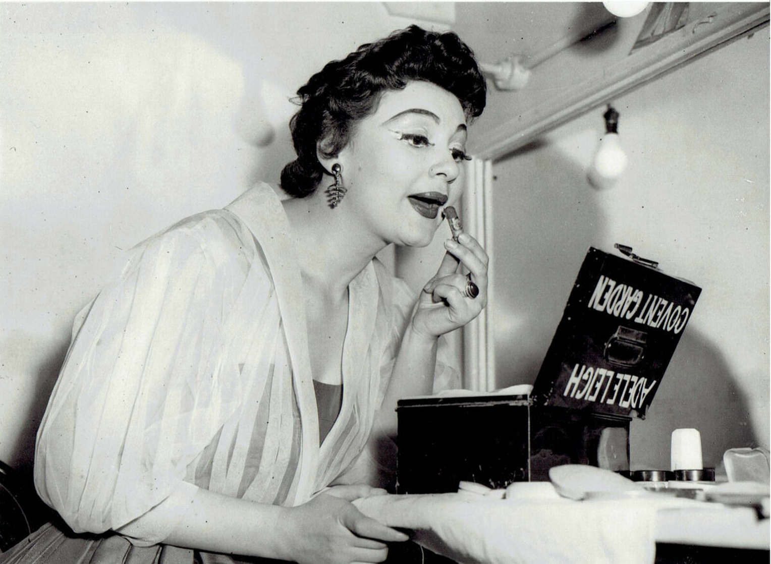 Picture of Adele Leigh