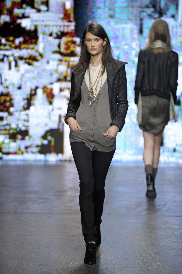 Picture of Tara Gill