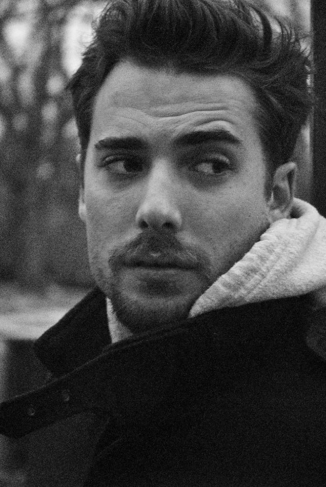 Picture of Dustin Milligan