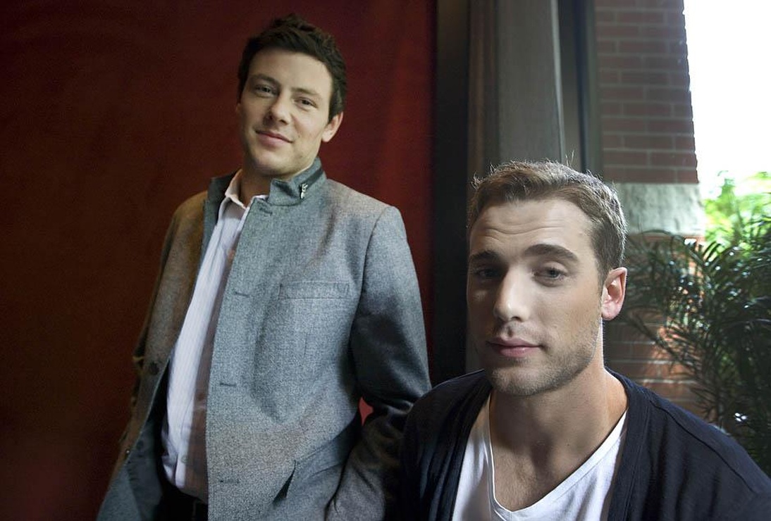 Picture of Dustin Milligan