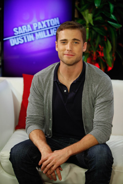 Picture of Dustin Milligan