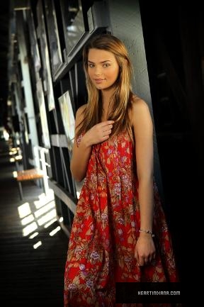 Picture of Indiana Evans