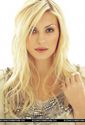 Picture of Elisha Cuthbert