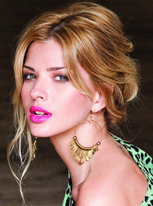 Picture of María Eugenia Suárez