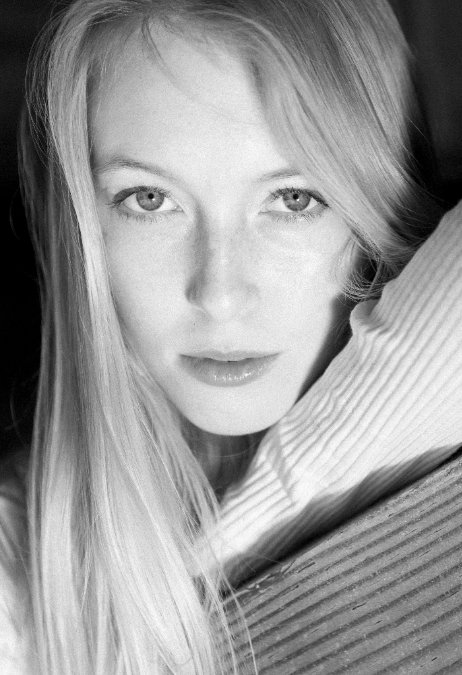 Picture of India Oxenberg