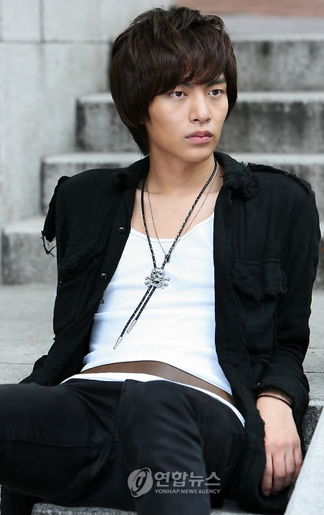 Picture of Min-ki Lee