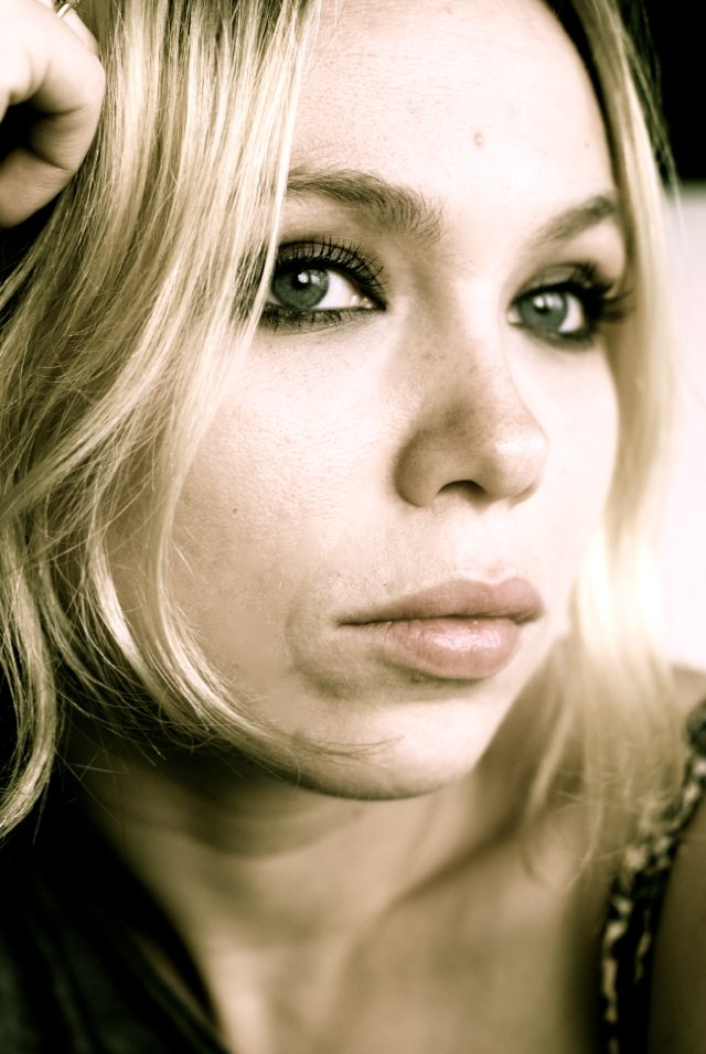 Amanda Fuller picture