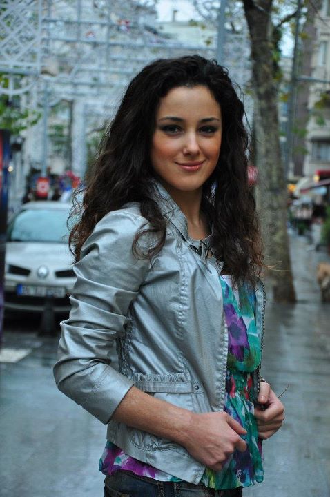 Picture of Cansu Tosun