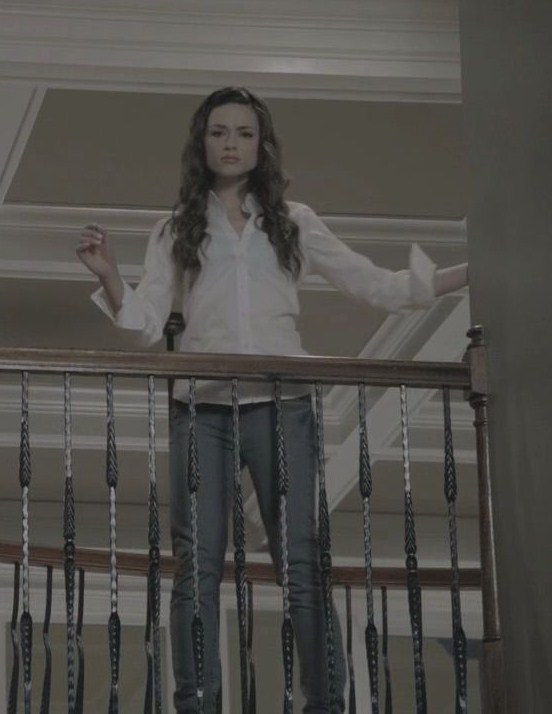 Picture of Crystal Reed
