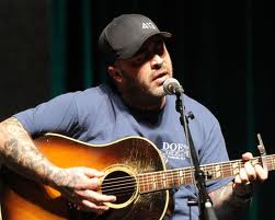 Picture of Aaron Lewis