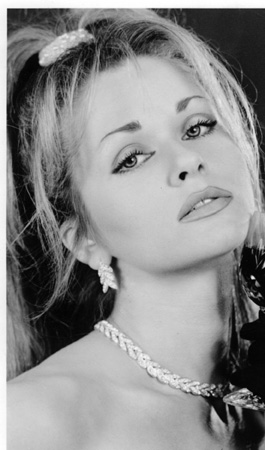 Picture of Lisa Dominique