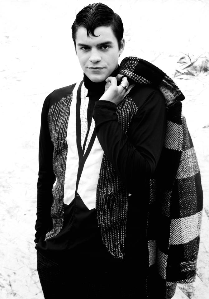 Picture of Sean Teale