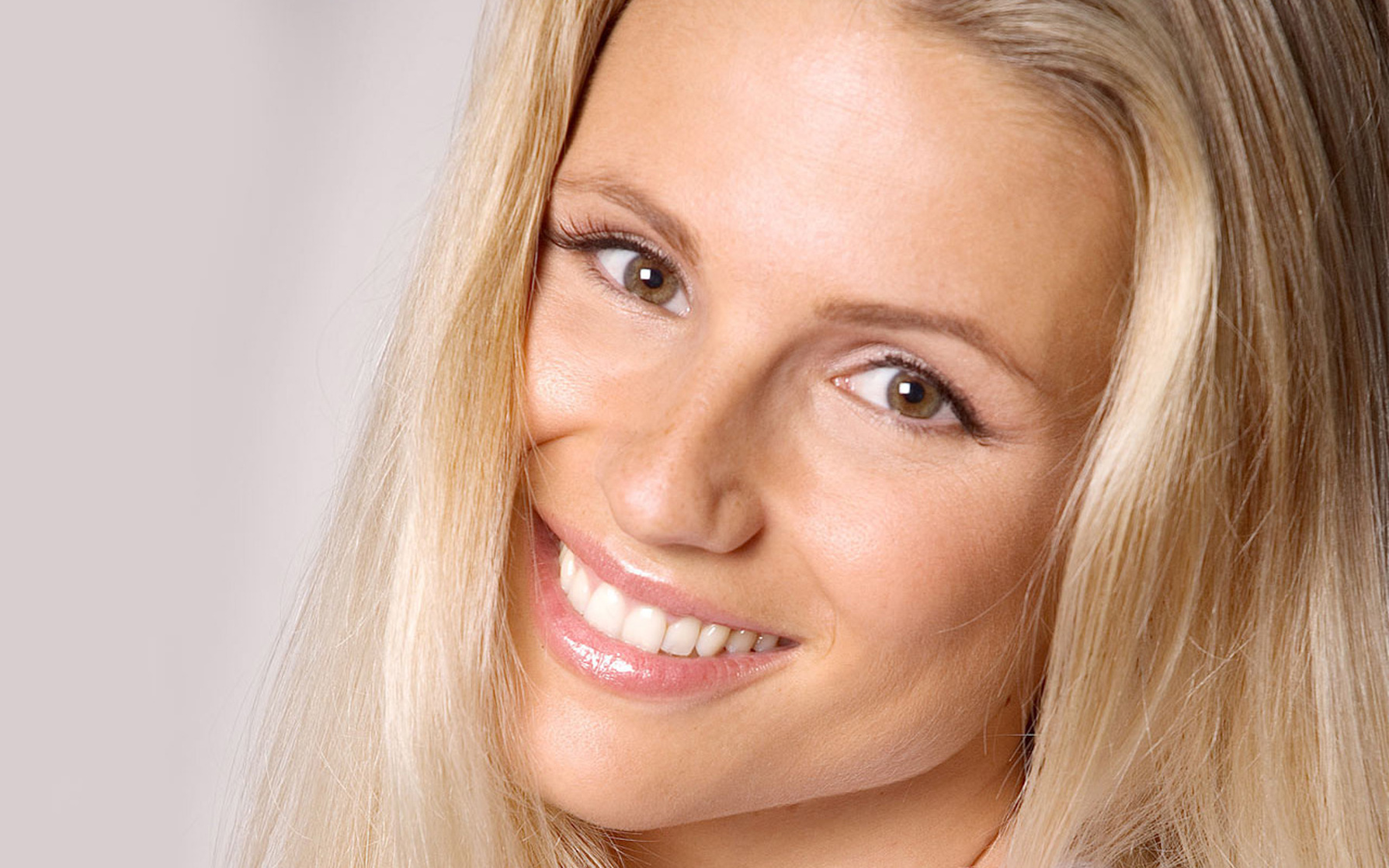 Picture of Michelle Hunziker