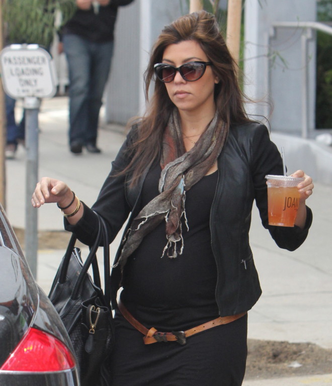 Kourtney Kardashian picture
