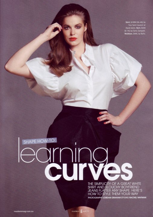 Picture of Robyn Lawley