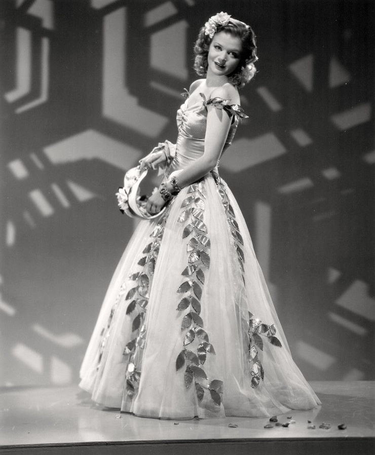 Simone Simon picture