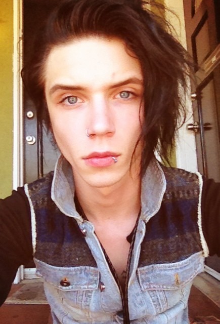 Picture of Andy Sixx