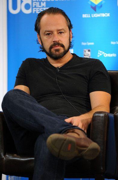 Picture of Gil Bellows