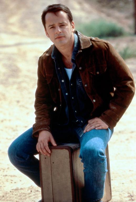 Picture of Gil Bellows